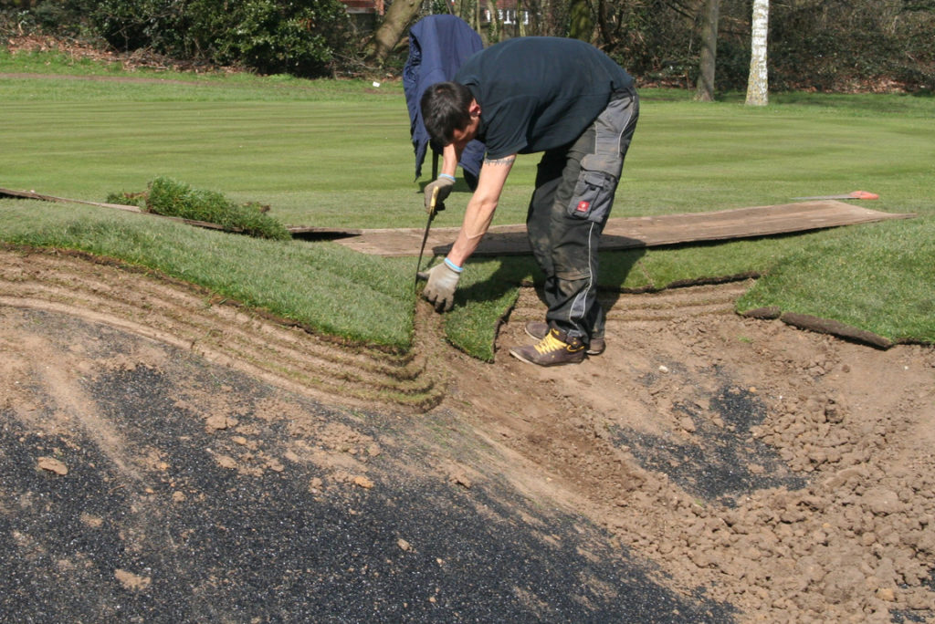 trim-turf-overlap-neat-finish | Profusion Environmental